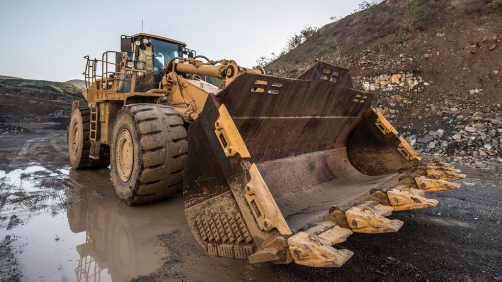 The Cat Fleet Bucket Program equips any bucket with Cat ground-engaging ...